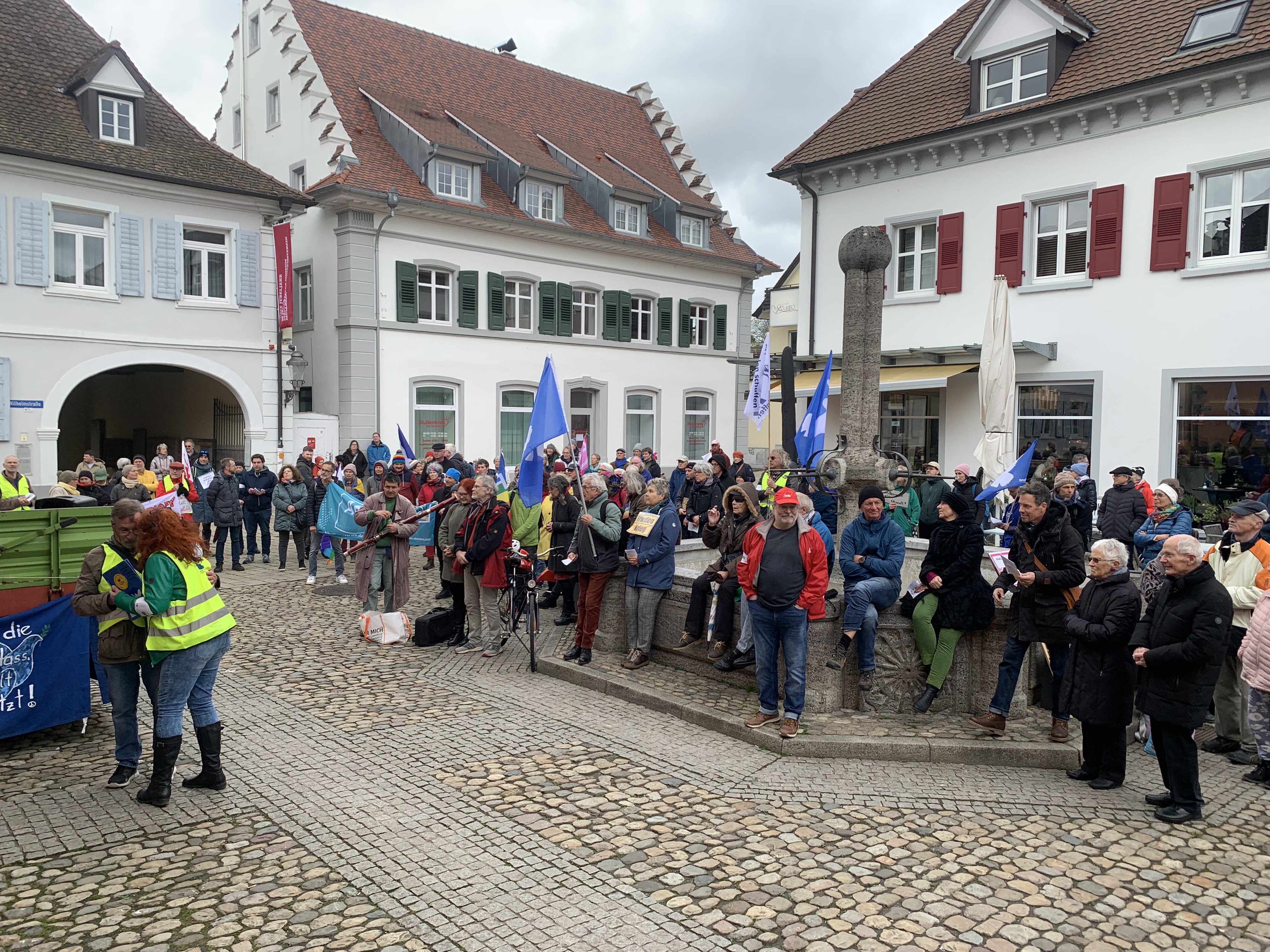 Reportage vom Ostermarsch am 1. April in Müllheim | Radio Dreyeckland